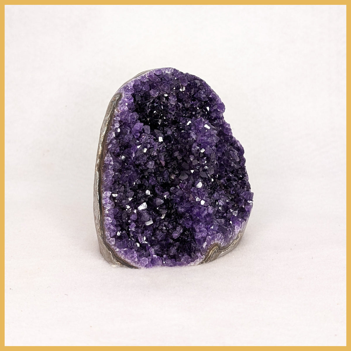 AME300 Amethyst Stand-up| The Gem Shop, Inc.