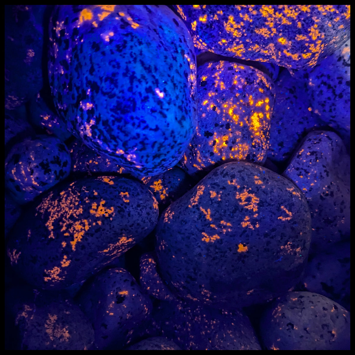 Lake Superior Sodalite, Rough Rock, per lb| The Gem Shop, Inc.